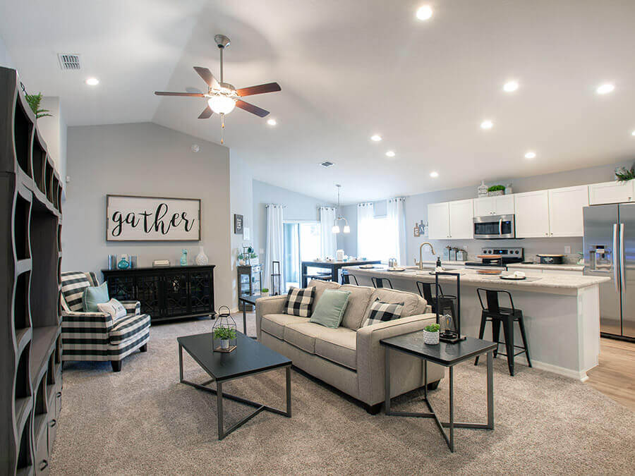 Inspiration Gallery | Parker - Gathering Room | Highland Homes